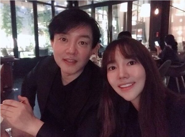이범수 아내 이윤진 남편의 갑질의혹에 대해 Sns 통해 장문의 글 남겨 내 기억과 기록이 모두 다 망상은 아닐 것